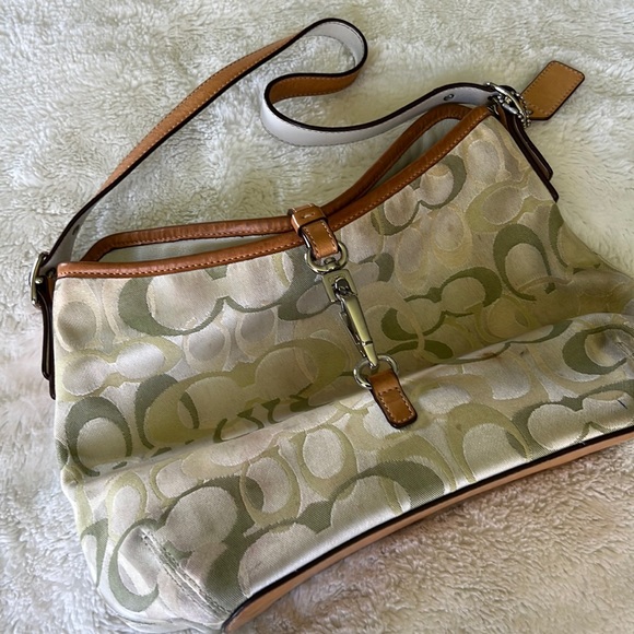 Coach | Bags | Coach Hobo Style Pocket Book | Poshmark